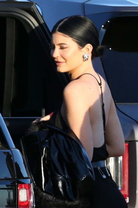 Kylie Jenner Looks Amazing In Black Dress While Out In Malibu