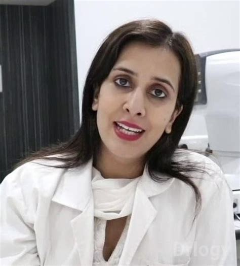 Dr Anisha Gupta Ophthalmologist Shalimar Bagh New Delhi Drlogy