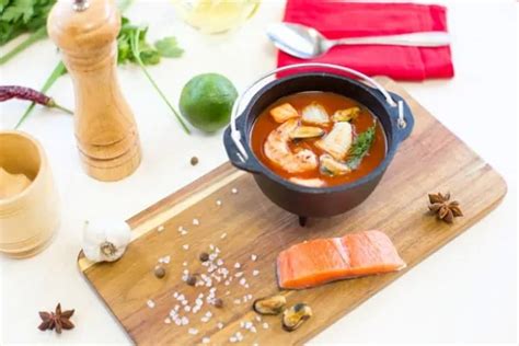 What To Serve With Clam Chowder 15 Scrumptious Sides Janes Kitchen