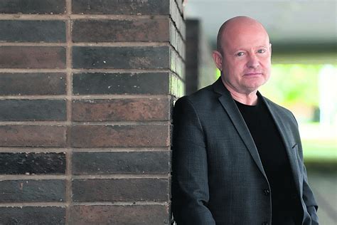 Latviešu Aktieris Ģirts Ķesteris Atklāti Par Pārdzīvoto Krīzi Pašapziņa Bija Zem Nulles Daudz