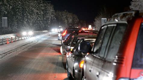 Jennie Satt Fast På E4 I Sex Timmar ”katastrofalt Dåligt” Svt Nyheter