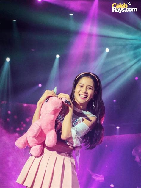 Kim Ji Soo Bio Wiki Career Age Height Family Boyfriend Net Worth Controversies Facts