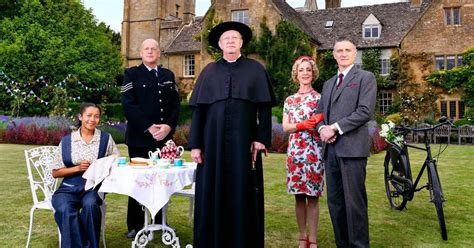 Bbc Father Brown Release Date Returning Cast And Episode Count As