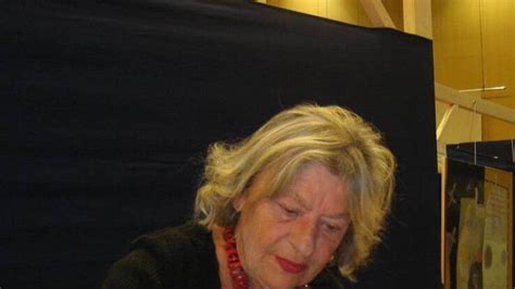 Melesse Une Rencontre Avec La Romancière Annie Plait