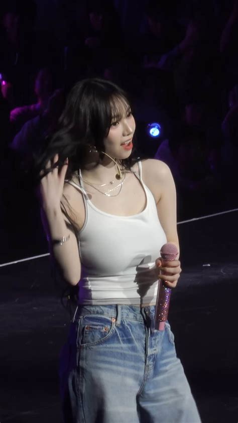 에스파 카리나 흰나시 묵직한 가슴 볼륨감 걸그룹 연예인 짤티비 Jjtv Kr