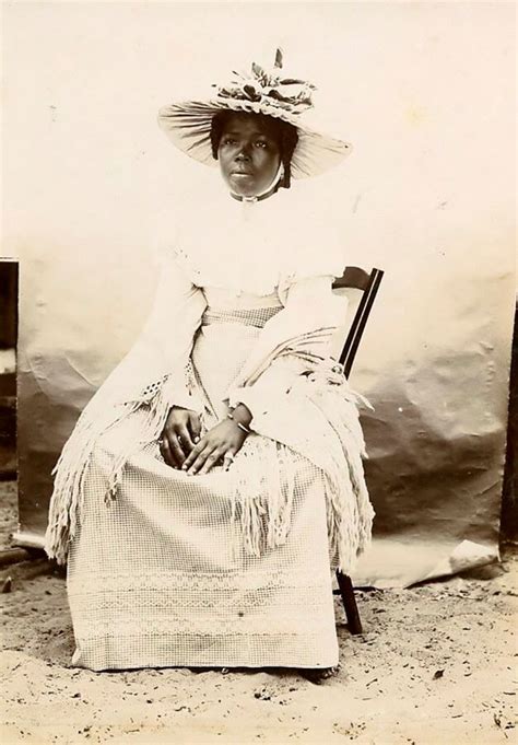 Vintage Photos Of Madagascan Women Showcasing Their Beautiful