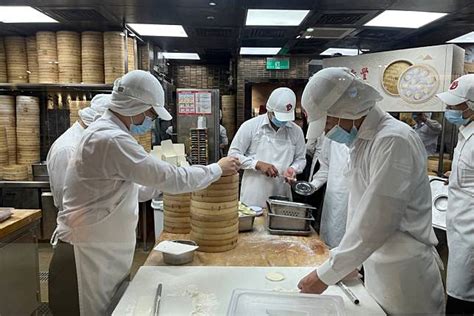 多697人 無薪假又增 旅行業製造業最慘 中華日報 Line Today