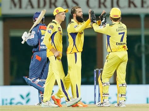 Gautam Gambhirs Upset Look After 2 Consecutive Sixes Of Ms Dhoni Is A