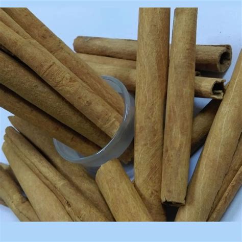 Split Cassia At ₹ 215kg Split Cassia In Mumbai Id 22358199248