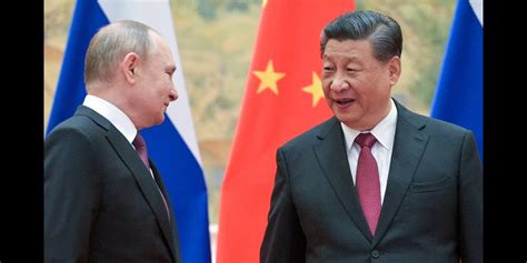 Путин поздравил Си Цзиньпина с переизбранием на пост председателя КНР