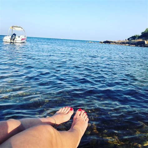 Eva Isantas Feet