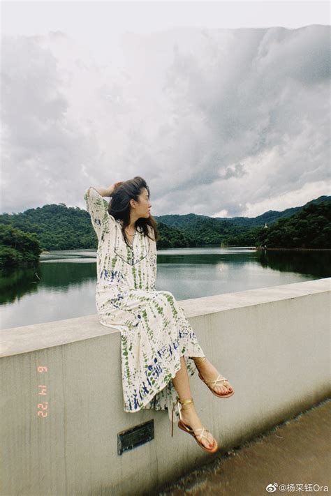 Caiyu Yangs Feet