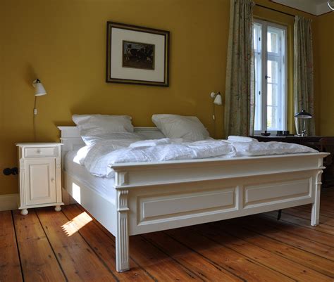 Landhaus Renovierung Mit Klassischen Leuchten Villa Osterloff In Brandenburg