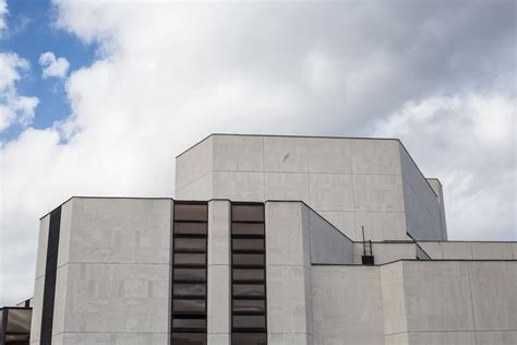 Divadlo V MostĚ Architektura 489