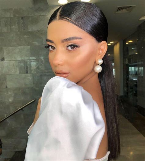 Low Ponytail Hairstyles