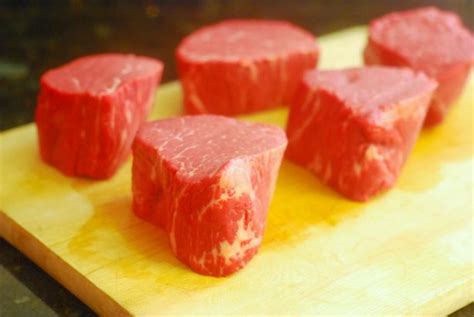How To Grill Chateaubriand Beef Tenderloin On The Big Green Egg