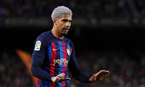 Filgoal أخبار موندو ديبورتيفو برشلونة يمنح أراوخو خيارين وجلسة لحسم مستقبله