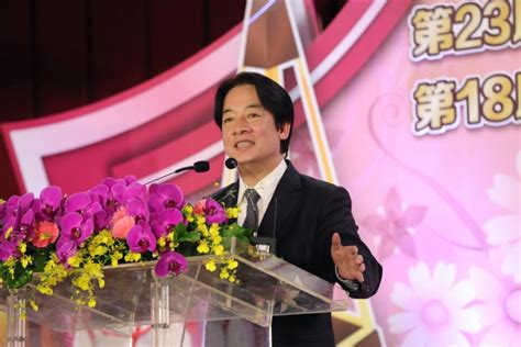 親頒「國家品牌玉山獎」 副總統期勉得獎企業團結一致 克盡職責 讓臺灣長治久安樂活 僑務電子報
