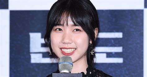 이레 수줍은 미소[엑s Hd포토]