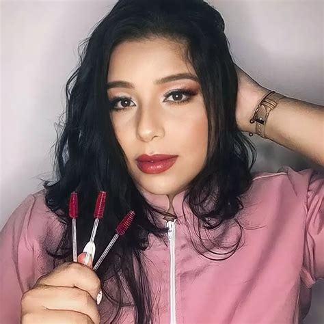 Amanda Werner Cílios Sobrancelhas Nova Veneza Sc