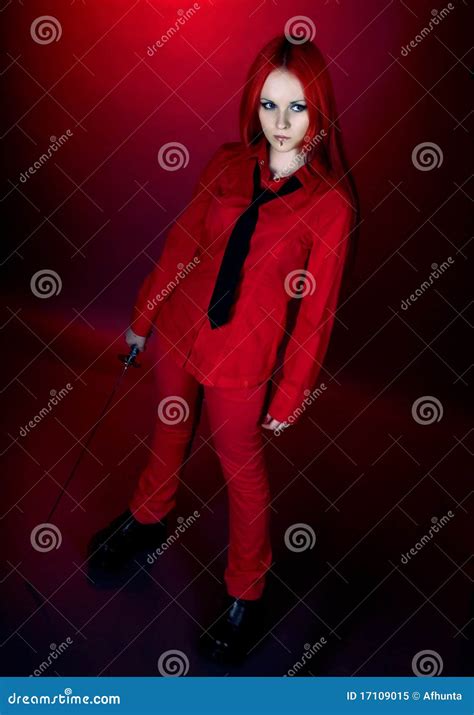 Het Meisje Was Ik Met Een Japans Zwaard Stock Afbeelding Image Of