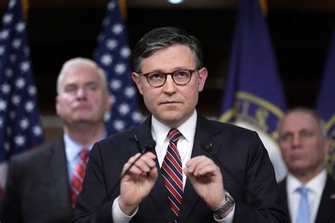 Трамп тисне але республіканці у Конгресі США гальмують його великий законопроєкт через