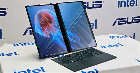 Перший погляд на ноутбук ASUS Zenbook DUO 2024 UX8406