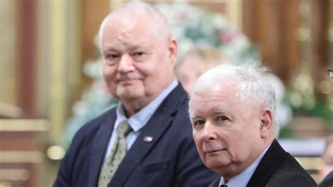 Narodowy Bank Prawa i Sprawiedliwości Jak prezes NBP sprzyja PiS w