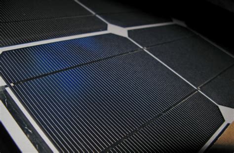Integrating Stress And Temperature Sensors In Crystalline Silicon Cells