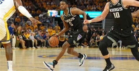 Warriors Vs Kings Nba Playoffs Game 5 Odds Props Trends Slight