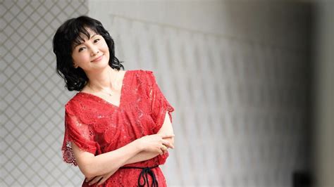 自身を｢乙女オバさん｣と呼ぶ南果歩さんの真意 怖いより面白いが勝った｢57歳の大冒険｣ 何度でも開花する人 東洋経済オンライン