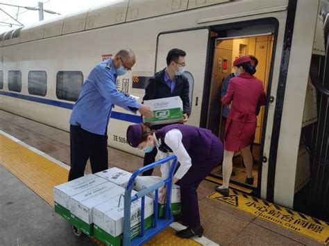 连日降雨突发水害，千人抢通南同蒲！澎湃号·政务澎湃新闻 The Paper