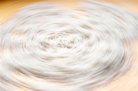 회전 하는 개체와 추상 흐리게 배경 양식화 소용돌이 토네이도 곡선에 대한 스톡 사진 및 기타 이미지 곡선 나선형 돌기 Istock