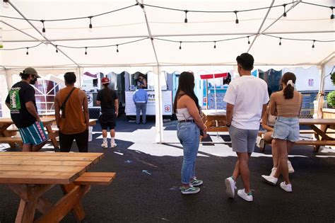 Nine Thoughts You Have While Waiting In Line For Grind Wit Tryz