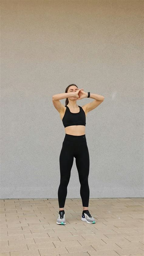 有关crossfit 訓練 Facebook的故事 Instagram故事 Youtube故事 举起手臂 人物 休閒 伸展
