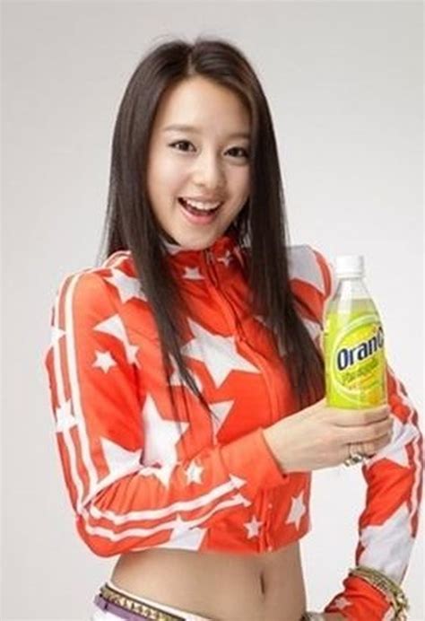 Photos Of Kim Ji Won From Pre Debut To Her Most Memorable Appearance In