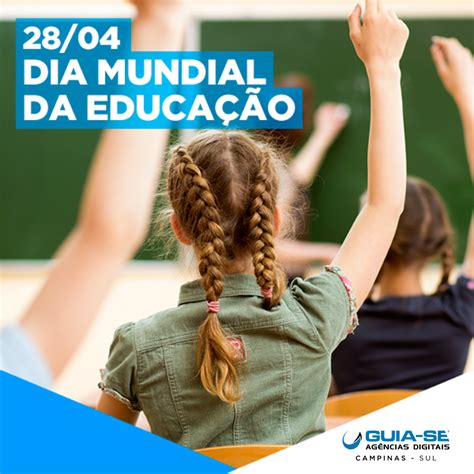 Educação não transforma o Mundo Educação muda as Pessoas As Pessoas