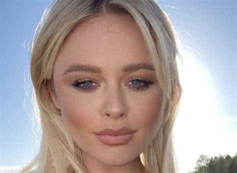 Daily Star On Twitter Emily Atack Strips To Plunging Bikini To Show Off Tanned Figure On