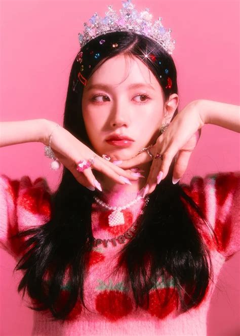 Gi Dle Looks Lovely And Regal In Pink In The New Individual Teaser
