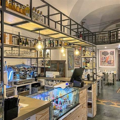 RIVOLI CAFFÈ E CUCINA Lecce Restaurant Avis Numéro de Téléphone