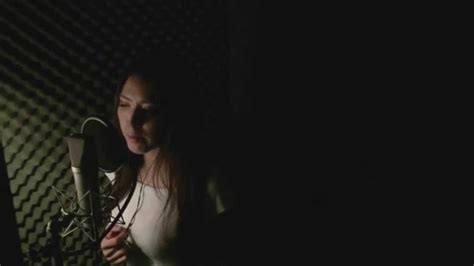 Hktv 導火新聞線 插曲主題曲《cant Let Go》 Quinn 呂喬恩 Youtube