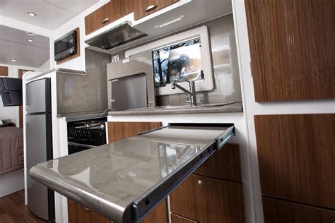 Elite Caravans Luxury Class 1610 Bd