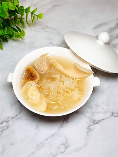 【雪耳百合淮山湯／糖水】 中完新冠飲咩湯水調理？ 針對「長新冠」 強肺湯 自救食療 滋養腎陰食譜、做法 Carlina的cook1cook食譜分享