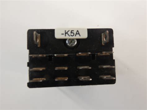 Lot Of 5 Omron Ly4f 12vdc General Purpose Socket Mounted Relays 240v