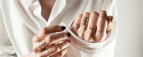 El Significado De Los Anillos En Los Dedos Blog Navas Joyeros Blog