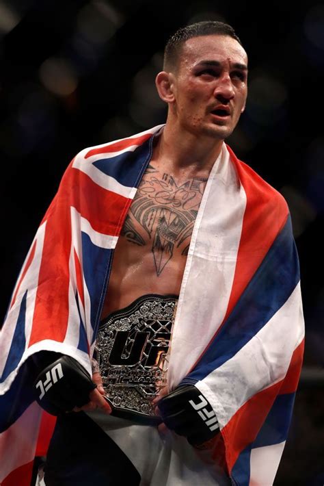 Max Holloway Poses For A Portrait Backstage During The Ufc 231 Event