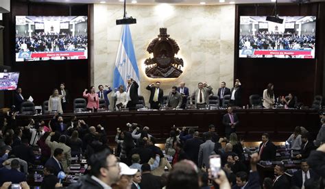 El Parlamento Pospone La Elección De Nuevo Fiscal General Y Su Adjunto