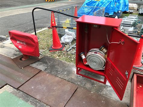 屋外消火栓ホース格納箱の交換工事｜大阪市｜消防設備 強欲な青木＆消防設備士オフィシャルサイト