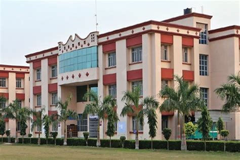 Itm Aligarh Btech Fees And Admission Process Review By Tanay Dhangar
