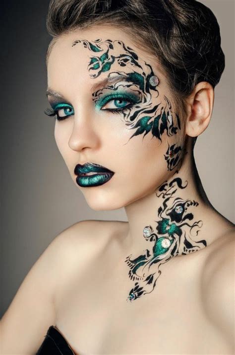 Comment Se Maquiller Les Yeux Cette Saison Face Lace Masquerade